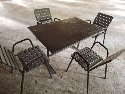 ÖVG Versteigerungen - Artikel Nr. 549003: Gartentisch