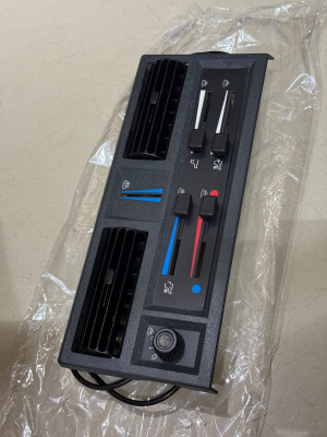 ÖVG Versteigerungen - Artikel Nr. 153146: Unimog Bedienelement Heizung ...