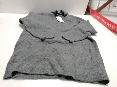 ÖVG Versteigerungen - Artikel Nr. 506326: Zara Pullover