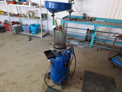 ÖVG Versteigerungen - Artikel Nr. 787433: Ölablassgerät