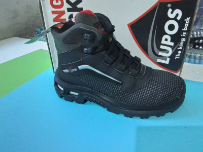 ÖVG Versteigerungen - Artikel Nr. 553757: Lupos Sicherheitsschuhe